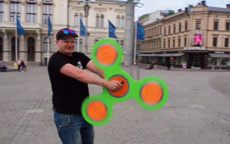 The World's Largest Fidget Spinner & More Incredible...