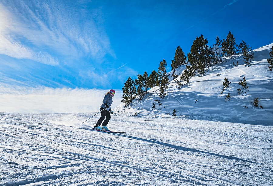 6 Best Reasons To Try Skiing Once In Life